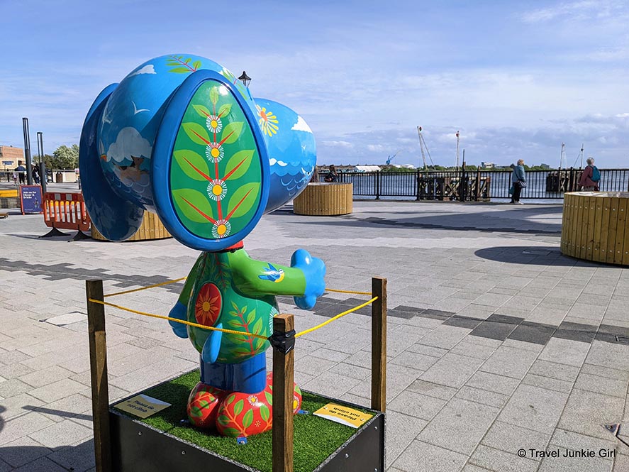 Spectacular Snoopy Sculpture Trail in South Wales - Travel Junkie Girl